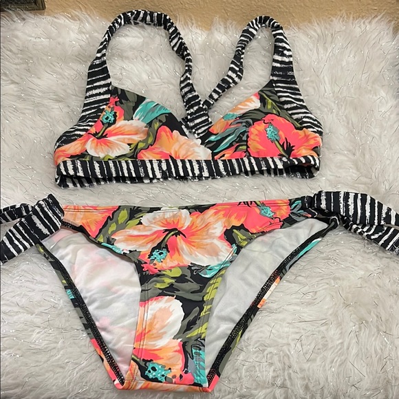 skye | Swim | Skye Floral Striped Bikini Set | Poshmark